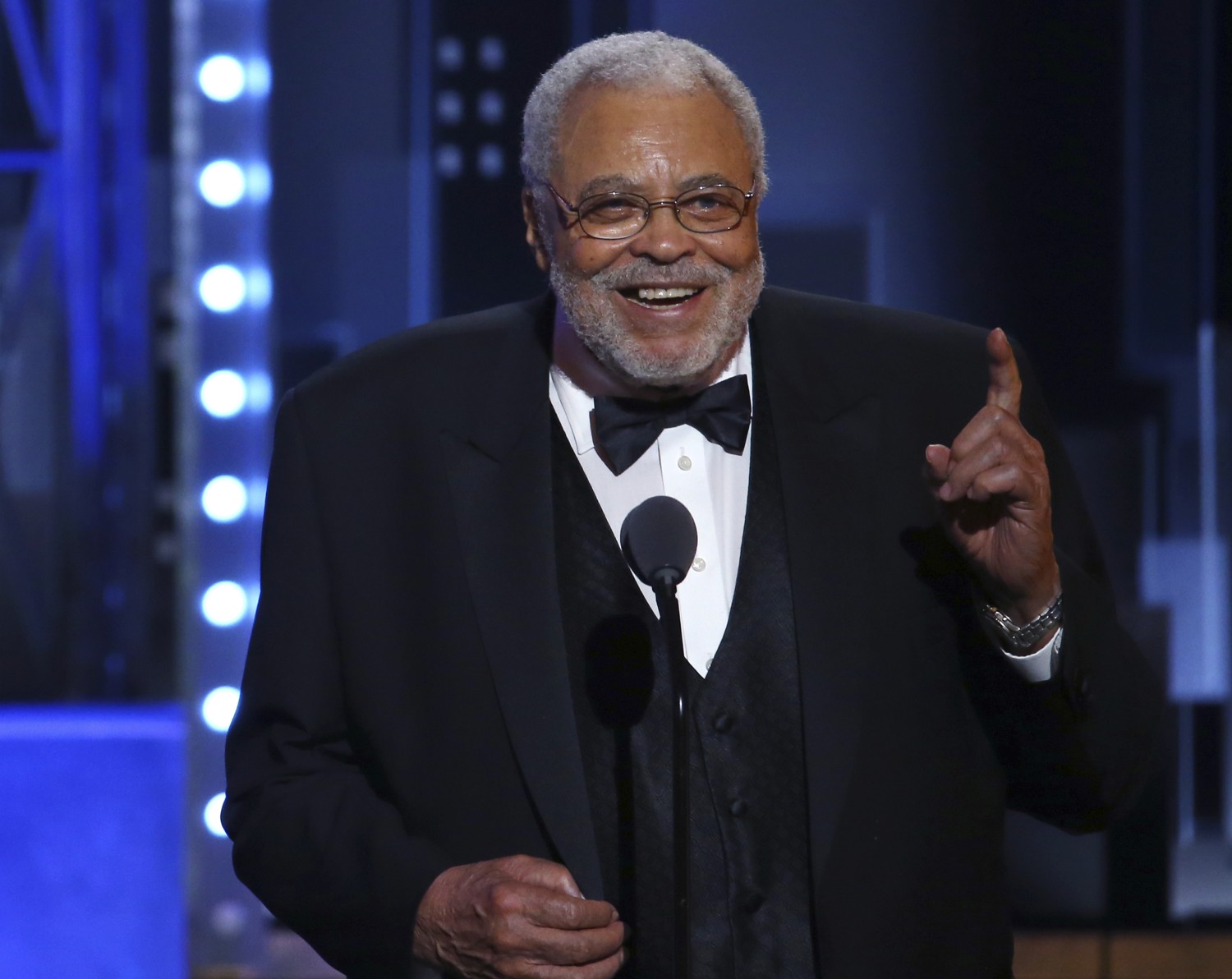 James Earl Jones, Acclaimed Actor And Voice Of King Mufasa, dies at 93 ...