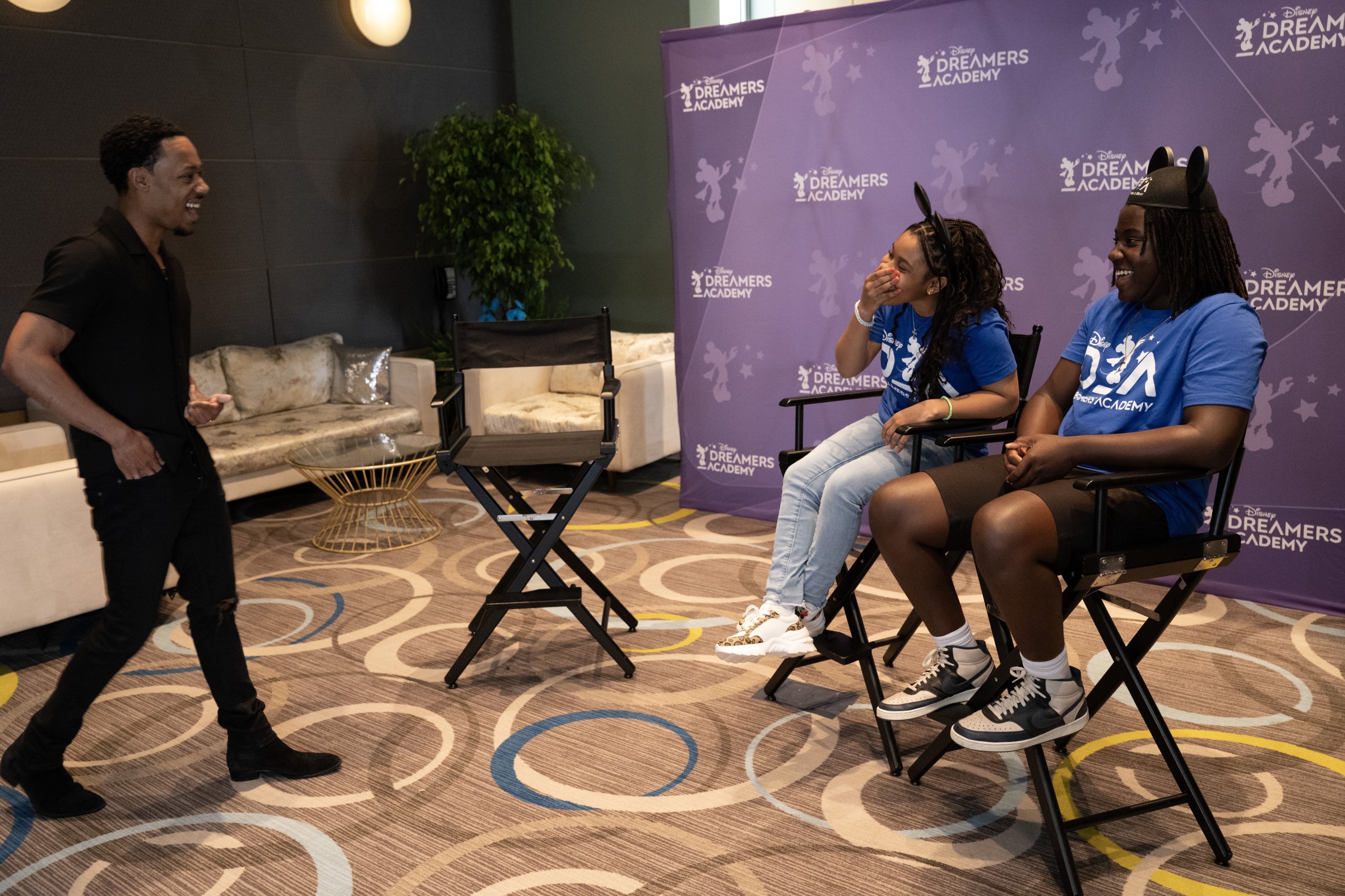 {WATCH} Abbott Elementary's Tyler James Williams And Walt Disney World ...